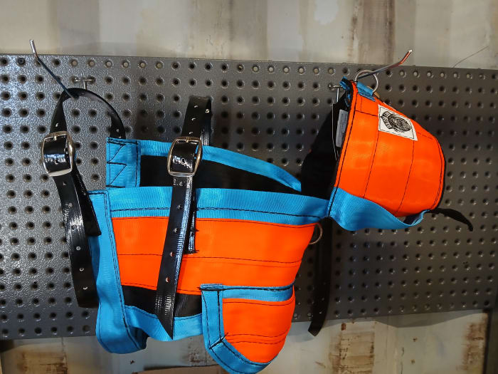 FULL CHESTPLATE WITH LEG FLAPS-LARGE